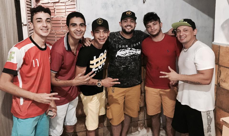 Yure e Os Barões lança repertório novo para o verão 2017, incluindo o ...