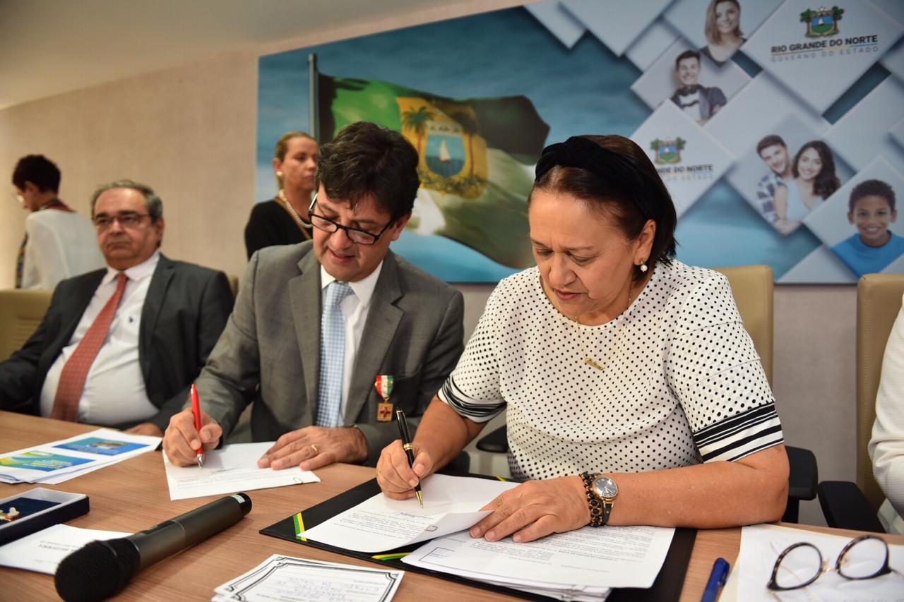 Governo do Estado assina com Ministério da Saúde atos para liberação de ...